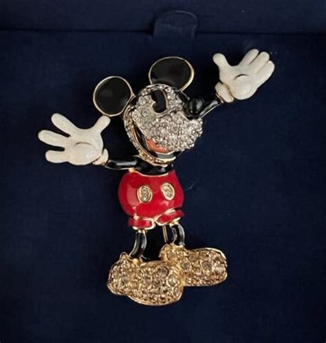 Disney Mickey Mouse Crystal Gem