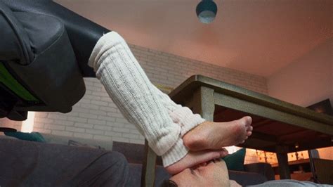2 Clips Dirty Feet Of Khaleesi Daenerys From Ukraine Russian