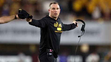 Arizona States Kenny Dillingham Apologizes For Calling For Kicking