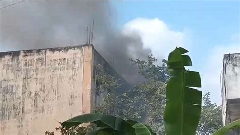 Fire Accident హనుమకొండ లో అగ్నిప్రమాదం మిషన్ హాస్పిటల్ లో చెలరేగిన
