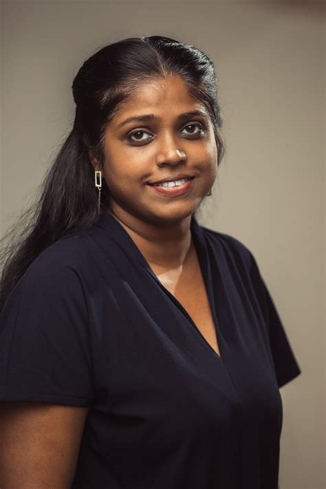 Linkedin Portraits Corporate Portraits Linkedin Profilepictures