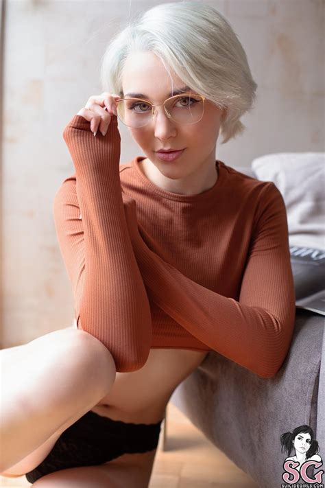 Suicide Girls Spain On Twitter Pretend De Riiaasg Ya Disponible
