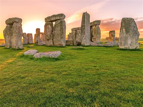 ストーンヘンジ：謎に包まれた巨石文明の遺産 [世界遺産] All About