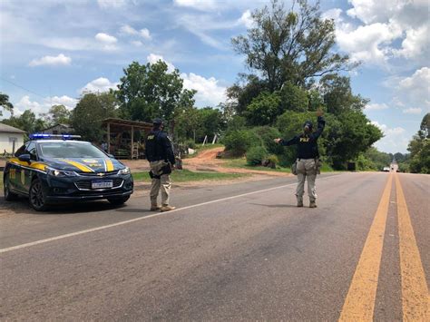 PRF divulga previsão sobre fluxo de veículos em rodovias gaúchas no feriado Rádio Guaíba