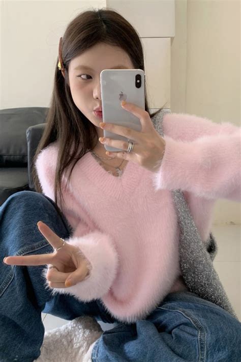 베이비나인 엘샤 핑크 앙고라 브이넥 니트