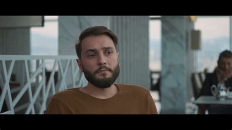 ცოტნე კერავს გოგოს ჩცდ Youtube