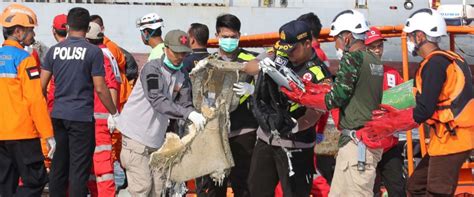 Indonesia Lion Air Flight With 189 Aboard Crashes Into Ocean Shortly