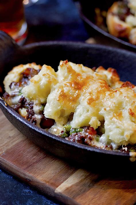 Stuffed Yorkshire Pudding With Guinness Shepherds Pie Cooks With