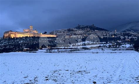 Meteo Assisi 24 25 Gennaio 2023 Sole Con Freddo E Gelate Assisi News