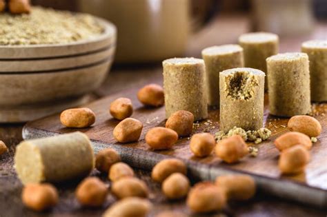Doce de amendoim brasileiro paçoca um doce típico das festas juninas regionais do brasil
