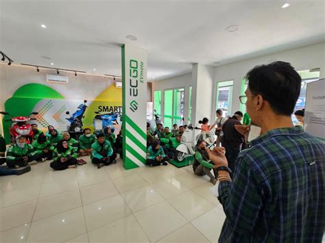 Ojol Ngeluh Dipersulit Beli Motor Listrik Subsidi, Ini Tanggapan Asosiasi