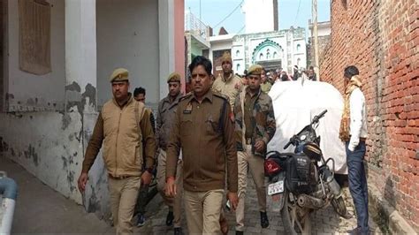 पत्नी ने पति को जिंदा जलायाआठ दिन पहले ब्याह कर आई थी बोली घरवालों ने