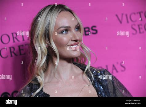 New York Ny November 28 Candice Swanepoel Attends The 2017 Victoria