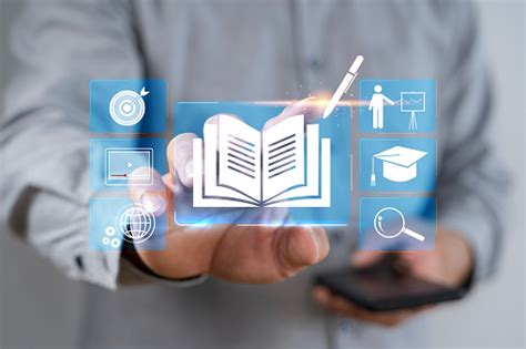 전자 도서관 개념 사람은 스마트 폰을 사용하고 온라인 전자 책을위한 가상 전자 책 아이콘으로 손을 터치합니다 전자 학습에 대한 스톡 사진 및 기타 이미지 Istock