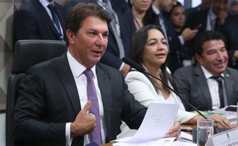 Após 7 Horas Cpmi Do 8 De Janeiro Aprova Relatório Que Pede