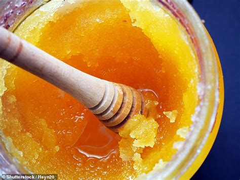 Experts Reveal Unsuspecting Foods You Should Never Keep In The Fridge Or Risk Horrific Poisoning