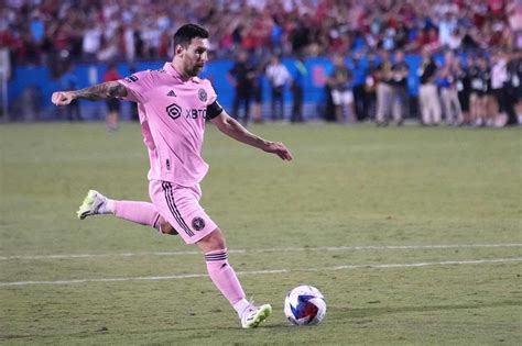 Messi Sparkles Again On Free Kick With Tying Goal Inter Miami Beats Fc