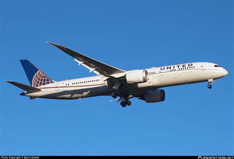 N26967 United Airlines Boeing 787 9 Dreamliner Photo by Björn Düwel ID 1031266 Planespotters net
