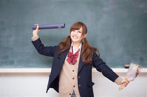 親から子へ！卒業メッセージ例文3選！中学生の娘に贈る言葉とプレゼント！ 例文ポータル言葉のギフト