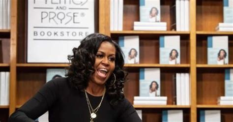 미셸 오바마 자서전 비커밍으로 그래미상 수상