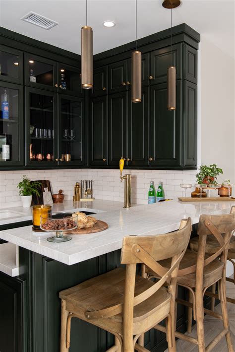 Top 7 Mini Bar Designs Perfect For Small Spaces