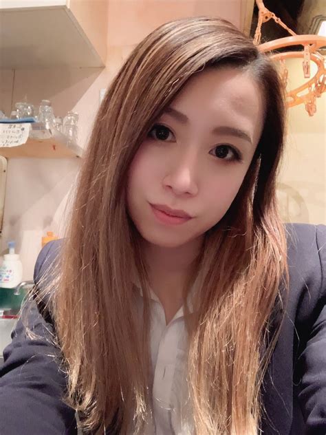 紺野あかり On Twitter ただ今すぐご案内できます〜☺️ またホクロ消えた🥹