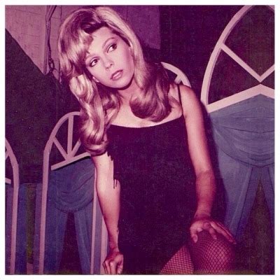 Nancy Sinatra Tumbex