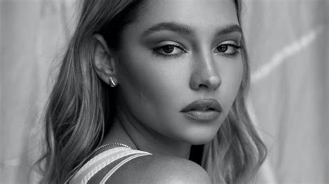 4k Madelyn Cline Wallpapers