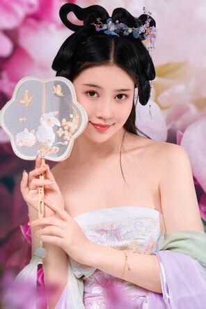 年年Nnian 春日之時 年年Nnian 春日之時 12 Porn Pic