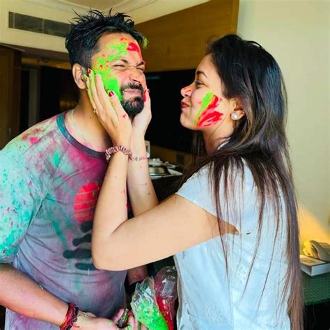 Mukesh Kumar Indian Pacer Mukesh Kumar Becomes Father Dgtl Anandabazar