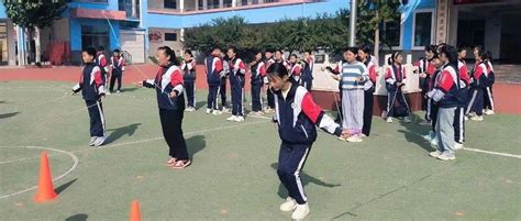 冠县实验小学第一届体育文化节之跳绳比赛班级运动会参赛