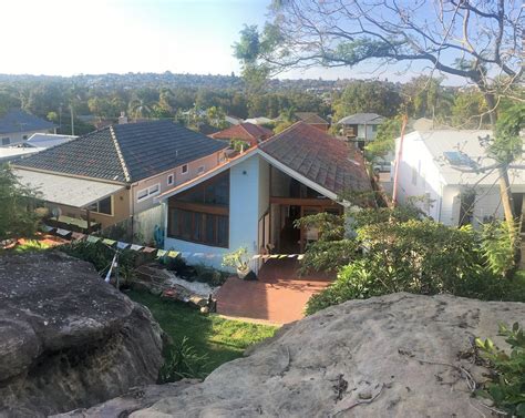 28 Adams Street Curl Curl Property History And Address Research Domain
