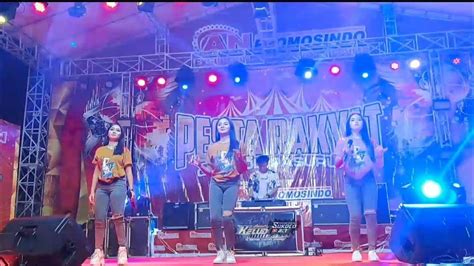 DJ TANTI LIVE GEMPOL PASURUAN BIKIN PENONTON AMBYAR POLLL YouTube