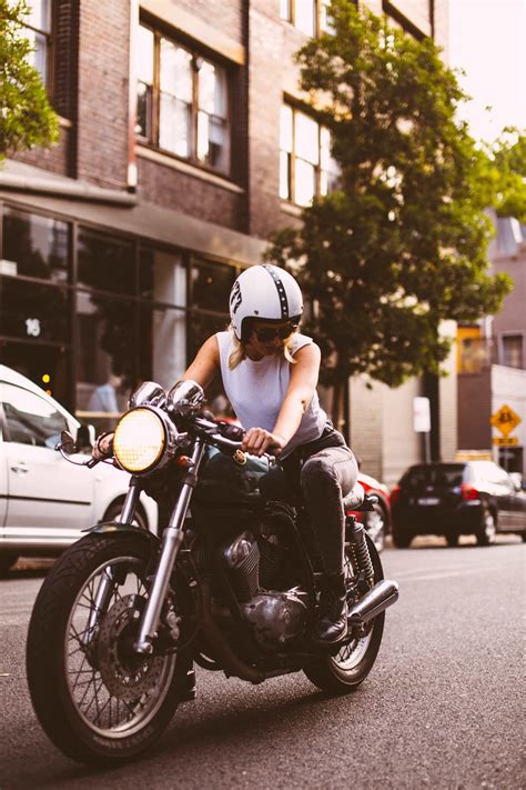 Кафе рейсер Yamaha SRV250 / Cafe Racer / БайкПост