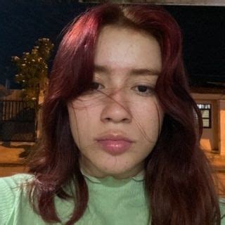 E Estefaniaa Val Threads Say More