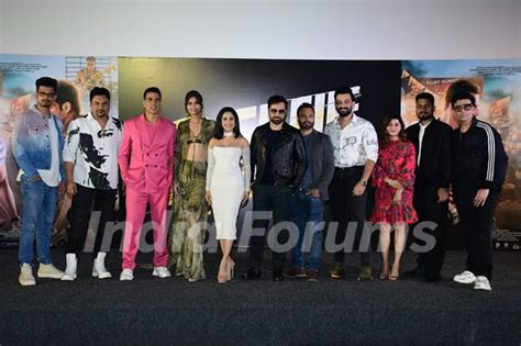 Akshay Kumar Diana Penty Nushrratt Bharuccha Emraan Hashmi Karan