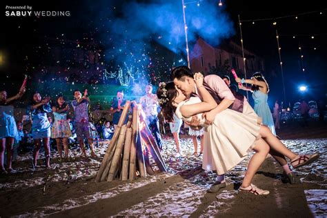 รีวิวงานแต่งริมทะเลสุดแซ่บ ไม่เคร่งพิธี เน้นอาฟเตอร์ปาร์ตี้มันส์ๆ