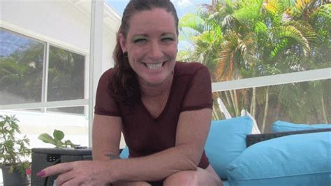 Blowing Popping A Box Of Bags Mp4 Fayth On Fire Fetish Films Clips4sale