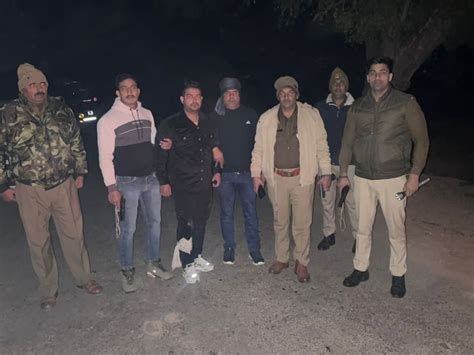 Police Encounter With A Criminal In Baghpat बागपत में पुलिस की बदमाश