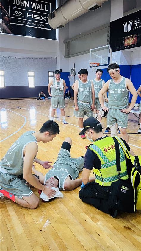 台中工程師打籃球心肌梗塞險喪命！「神隊友」消防員鬼門關搶命影像曝 生活 三立新聞網 Setncom