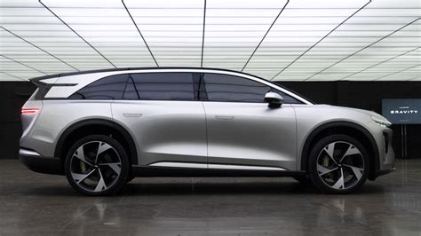 Lucid Gravity First Look This Electric 3 Row Suv Is Better Than We Expected