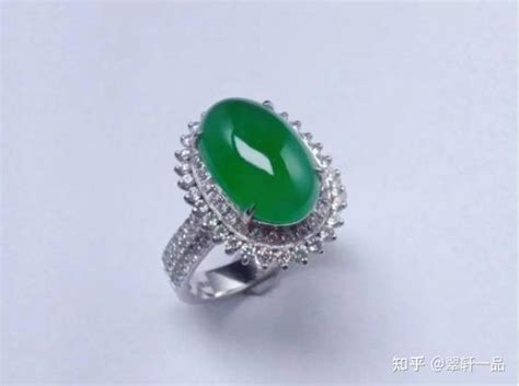 翡翠还能这样玩巧妙设计成就经典之作你绝没见过的绝美翡翠 知乎