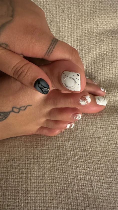 Emily Cheree Feet