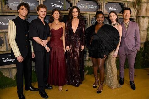 Catherine Zeta Jones 53 Shows Off Ageless Figure As She Turns Heads