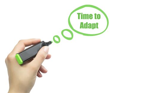 흰색 바탕에 거품에 표시와 함께 적응 시간을 작성 하는 손 개발에 대한 스톡 사진 및 기타 이미지 개발 개선 기업 재무와 산업 Istock