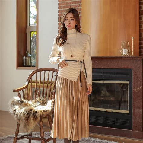 There Is A Sad Forgetfulness Of Christian Modesty Pleated Skirt Christian Lady Modesty