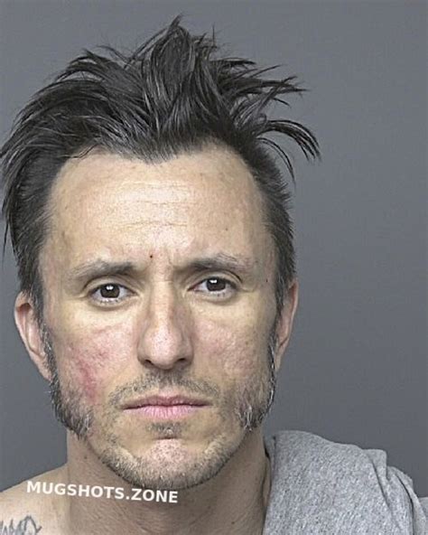 STRAUB CORY WAYNE Dubuque County Mugshots Zone