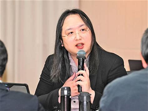 數發部常答非所問 看長官眼色做事 自由電子報 Line Today