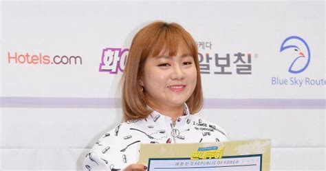 [포토] 박나래 화끈한 앞트임 스커트