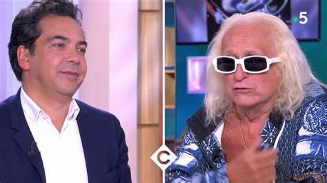 Vidéo Michel Polnareff et Patrick Cohen dans C à Vous sur France Purepeople